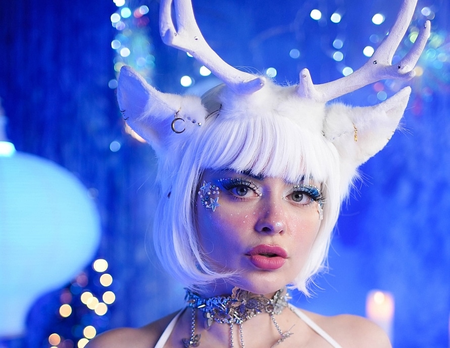 Jewelz The Cum Hungry Reindeer Holiday Joi Bludreamsxxx The